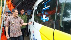 Gubernur Ahmad Luthfi Resmikan Angkutan Perintis DAMRI Karimunjawa ...