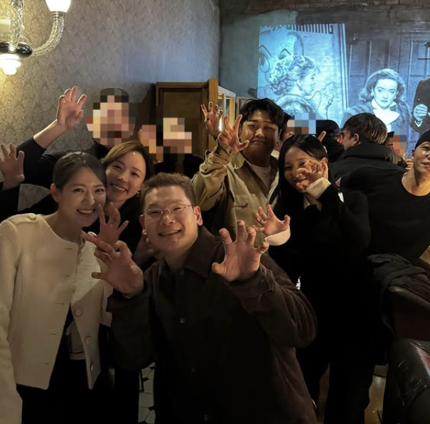 ‘Baby Beast’ Kim Si-hyeon shares an update… ‘Two-shots’ with Son Jong ...