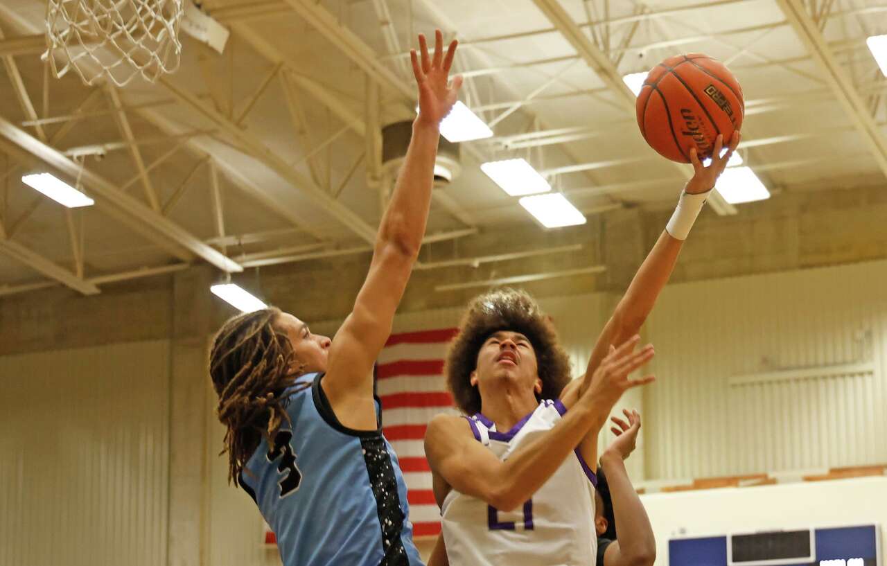 Warren downs Harlan as Warriors' rise continues