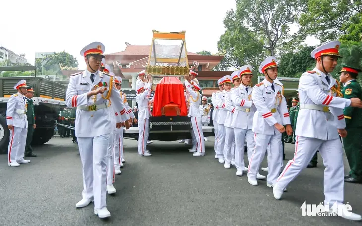 Truy điệu Đại tướng Lê Văn Dũng, đưa linh cữu về quê nhà