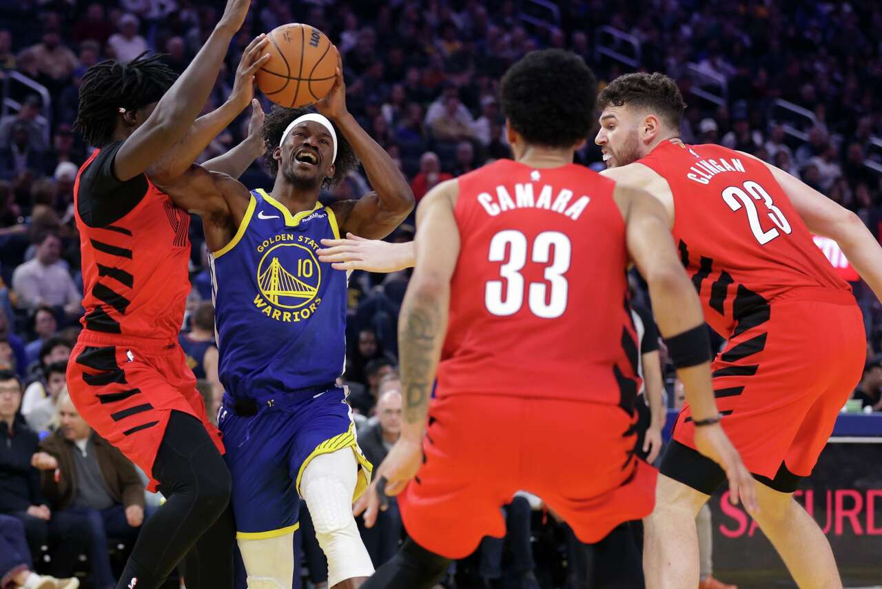 Warriors blast shorthanded Trail Blazers, reach halfway mark 22-19