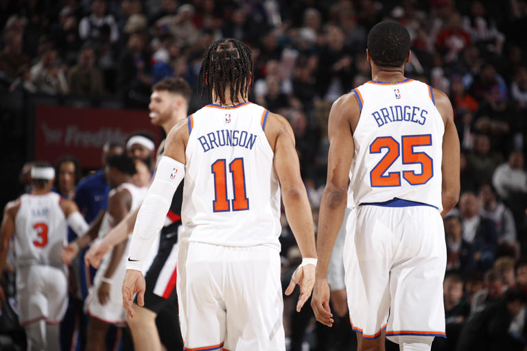 I dunno how to write about the Knicks when the government is killing people