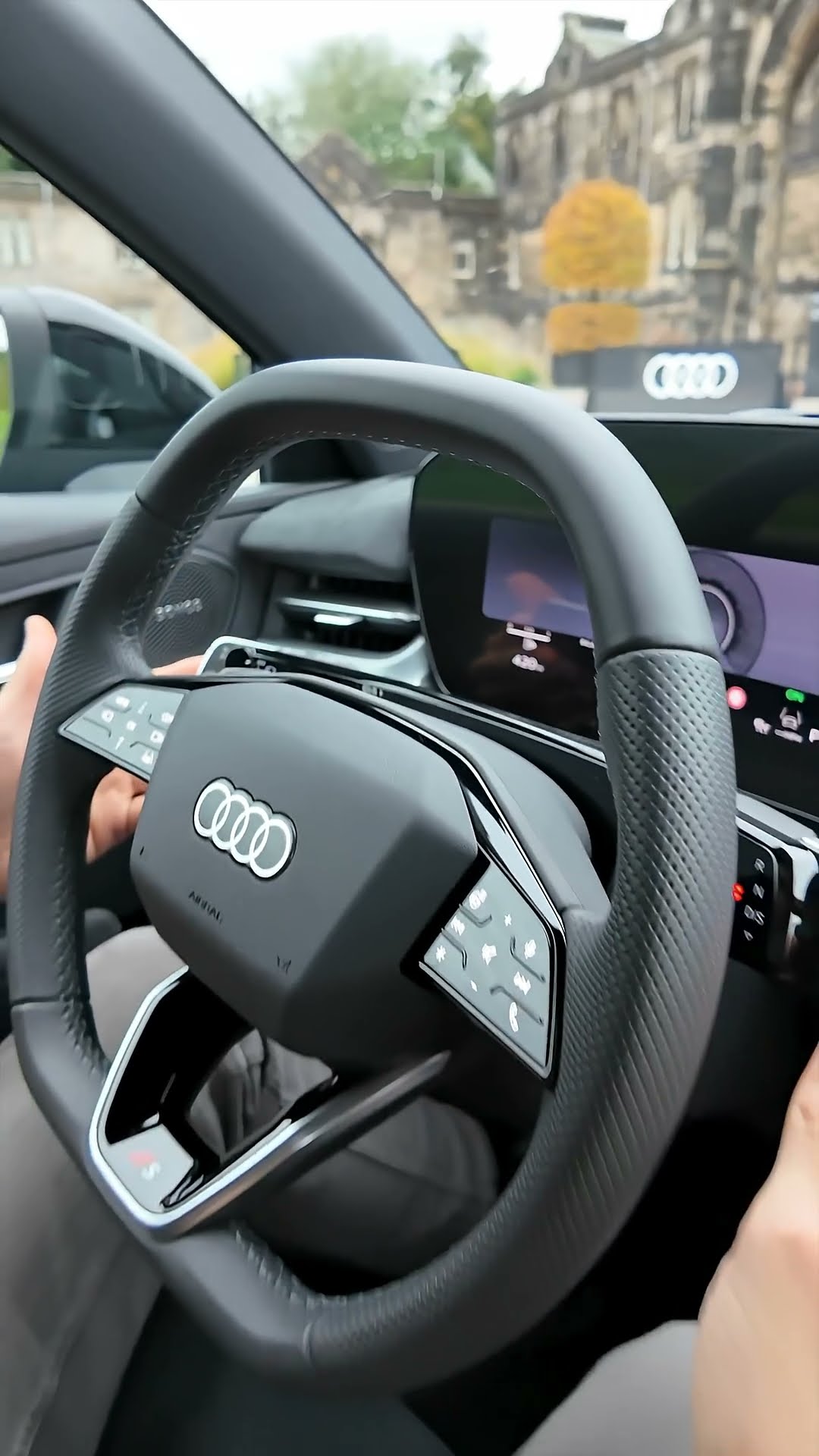 Neues Konzept für Blinker und Gangwahl im Audi Q3