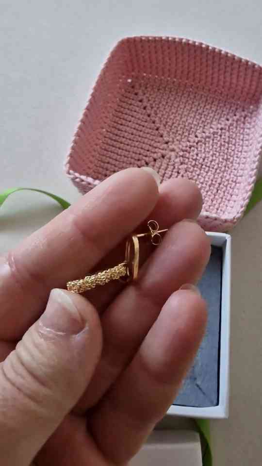 Argentofilato crochet jewelry box - elegant handmade storage