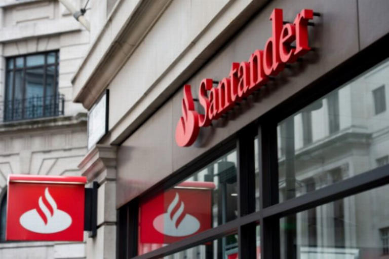 Six major UK banks paying customers £250 to switch - full list