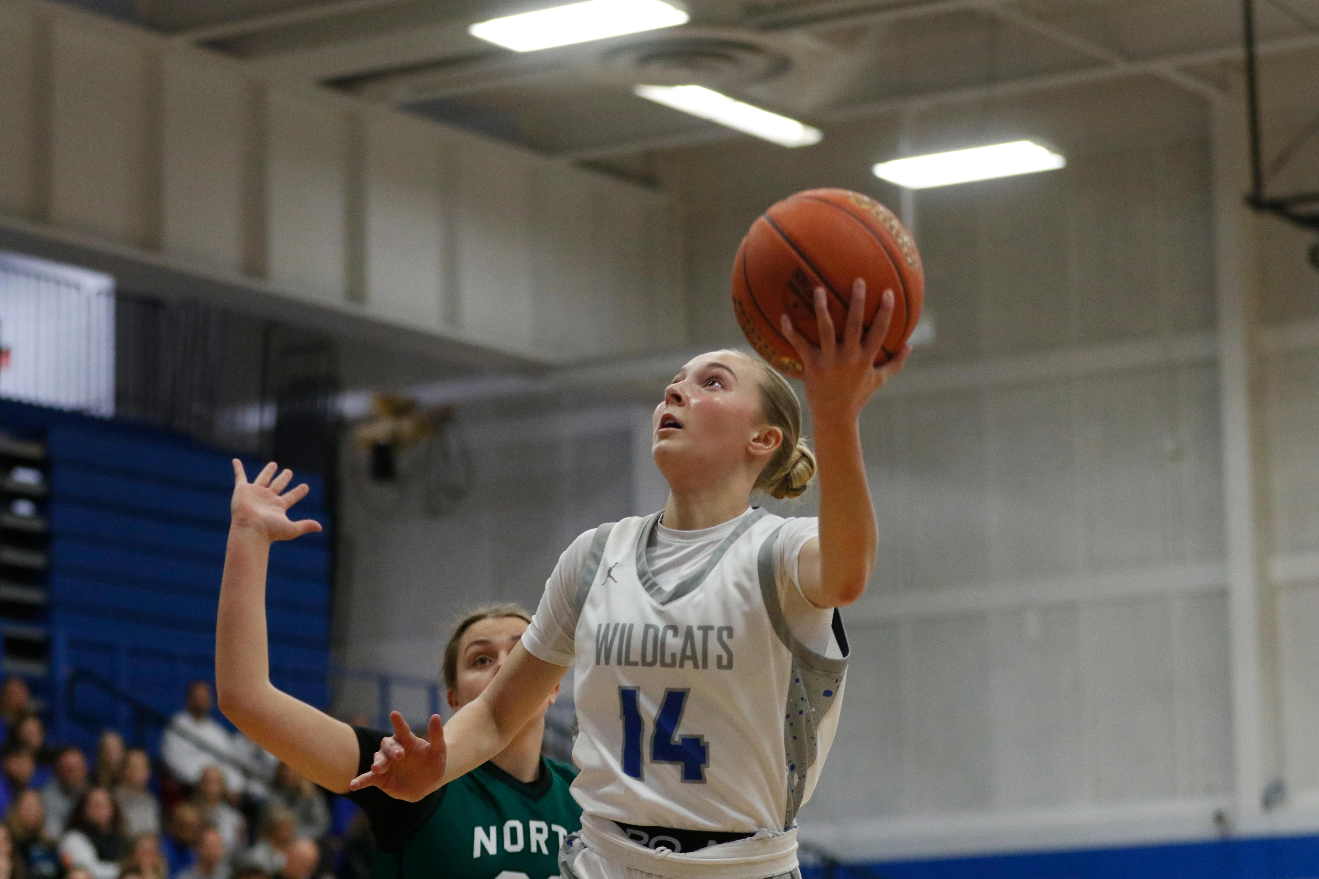 Dominant outings in crosstown rivalry basketball games between Oshkosh ...