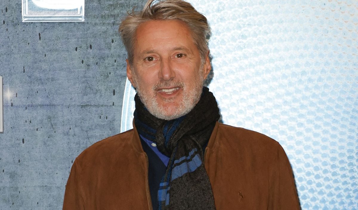 Antoine de Caunes, ses enfants ont entre 49 ans et 17 ans : il a été ...