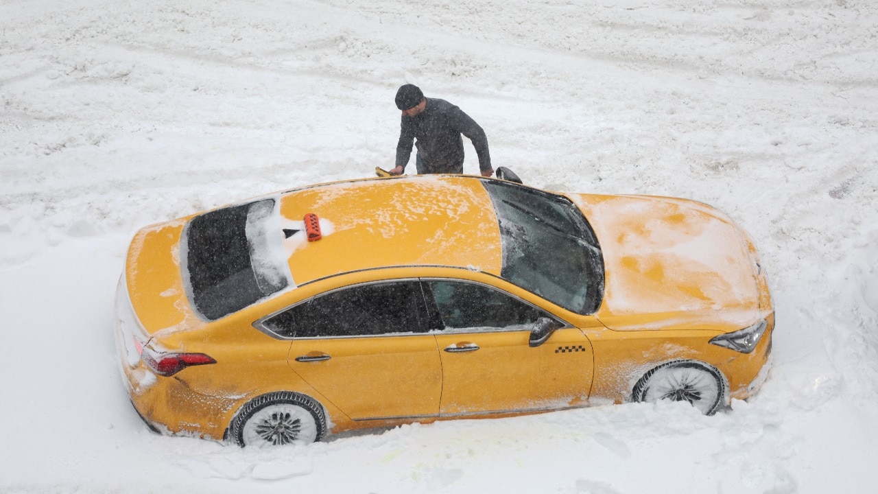 Snowfall breaks 146-year-old record in Russia: Why is it snowing so much?