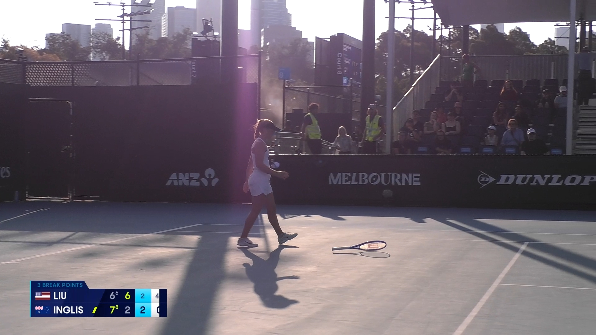 Inglis throws racquet twice in frustration