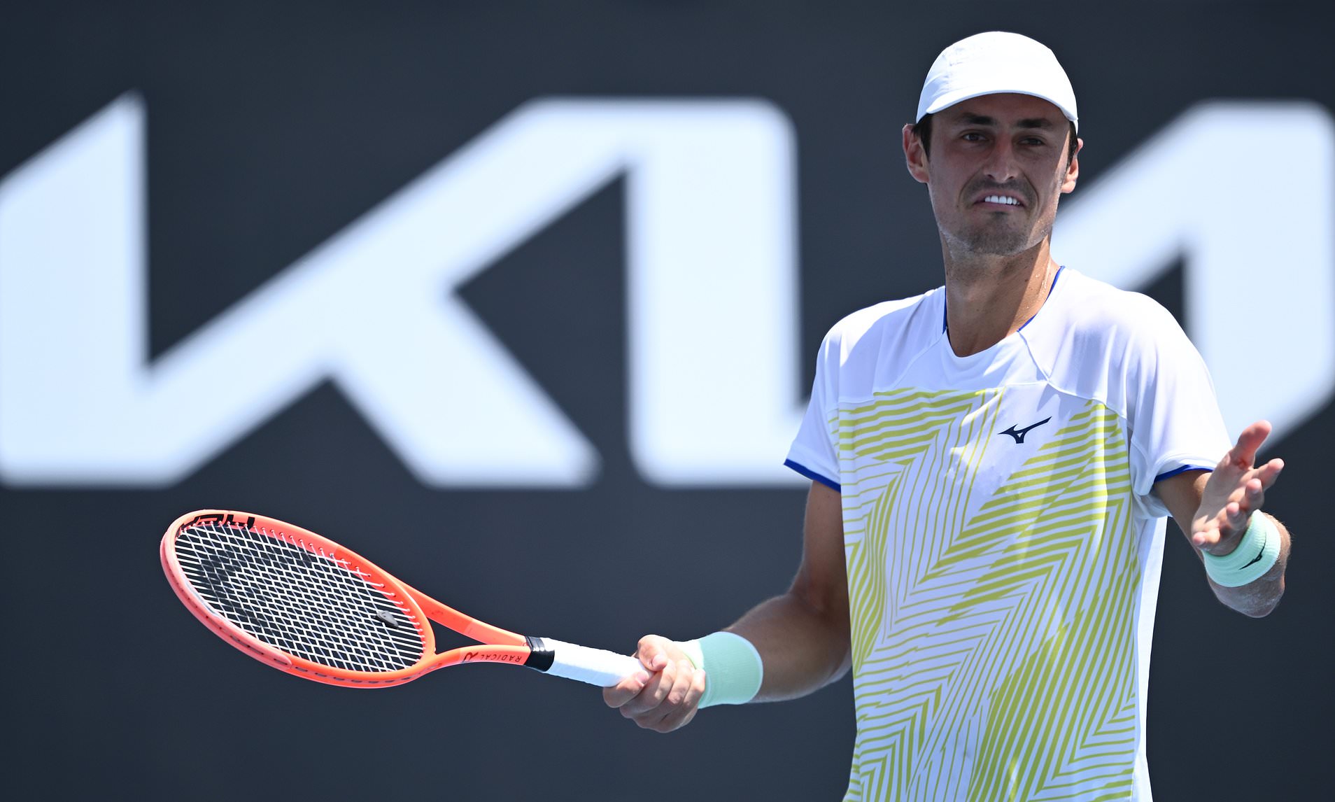 Bernard Tomic's hopes of an Australian Open resurrection end in tatters
