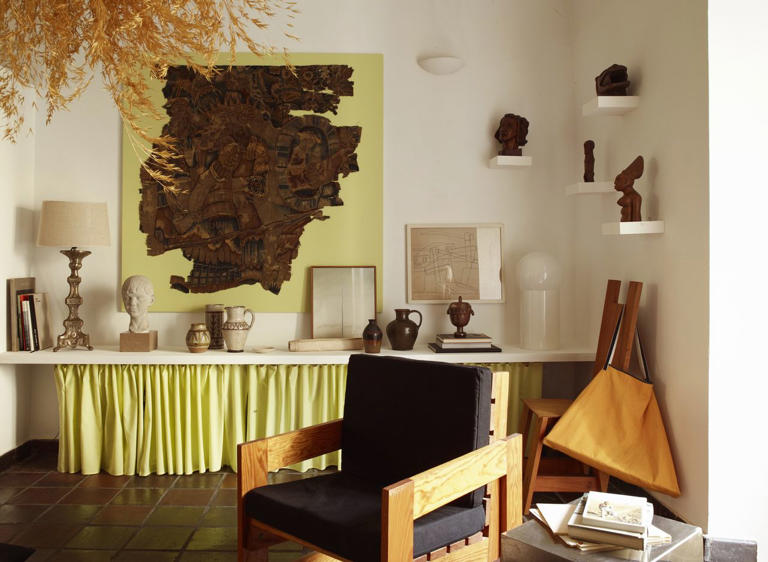 Introducing the 'Shelf Skirt' — the aesthetic way to hide your clutter