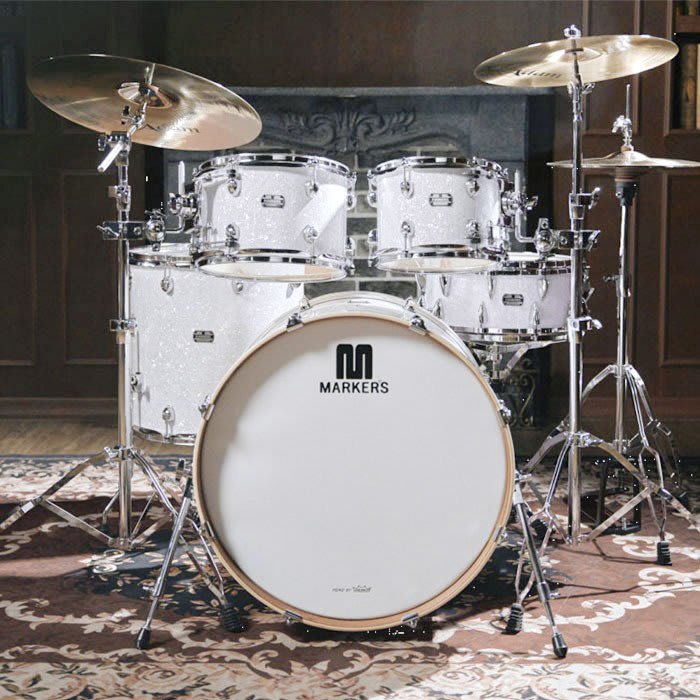 South Korea's Lee gifted PM Takaichi drum set during Japan visit