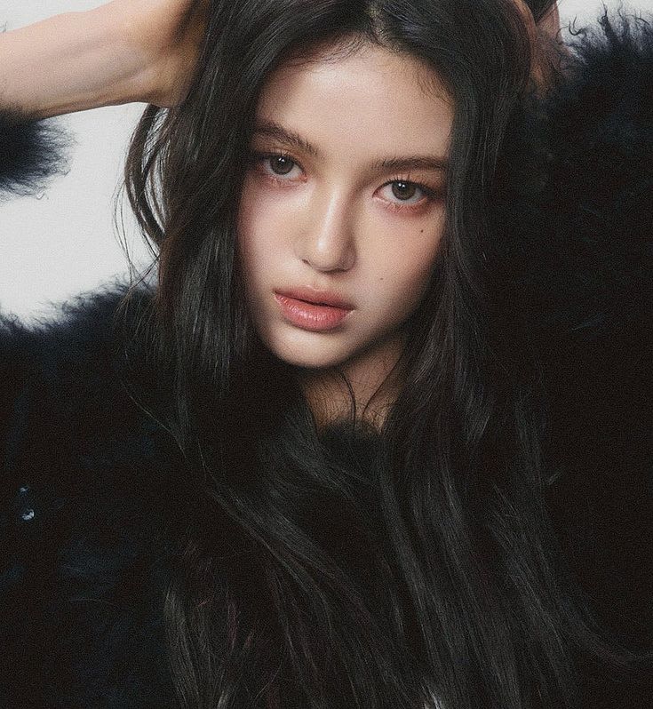 Danielle sparks brands and industry interest after NewJeans exit and ...