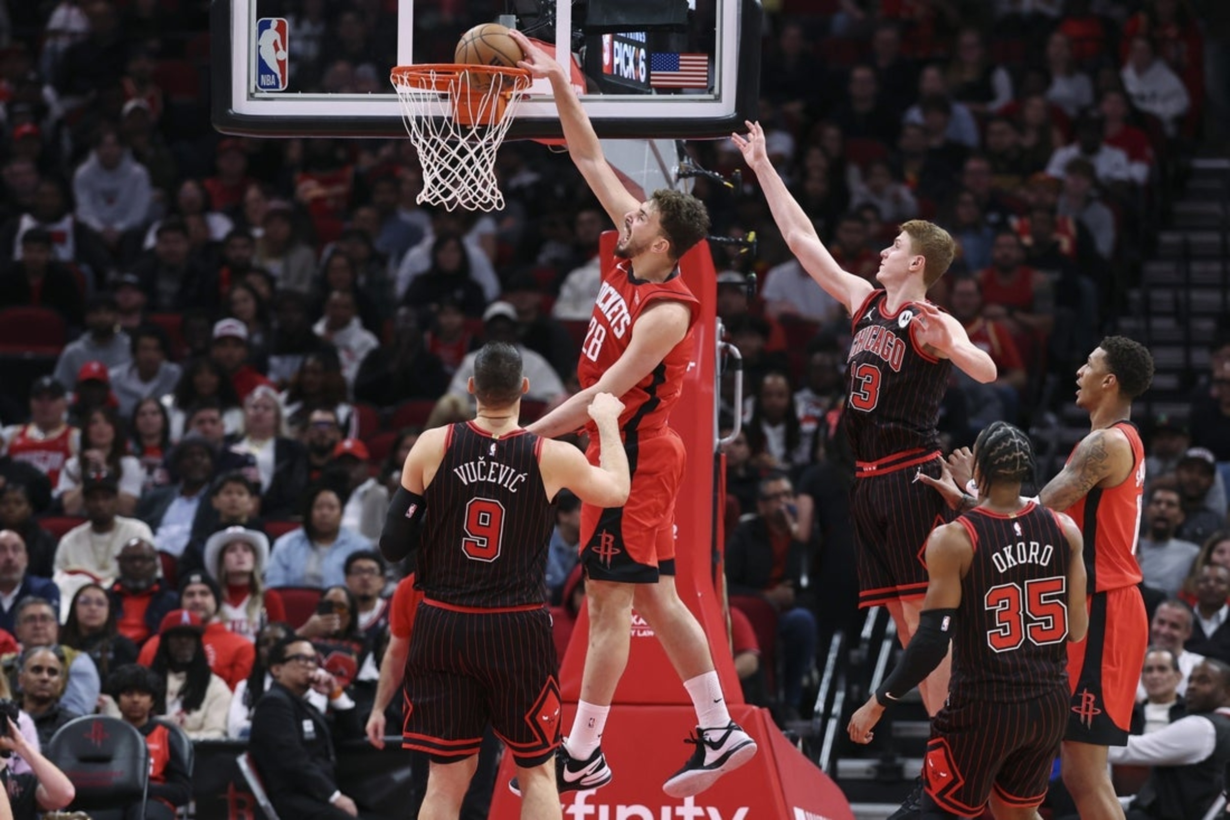 Rockets have answers in back-and-forth win over Bulls