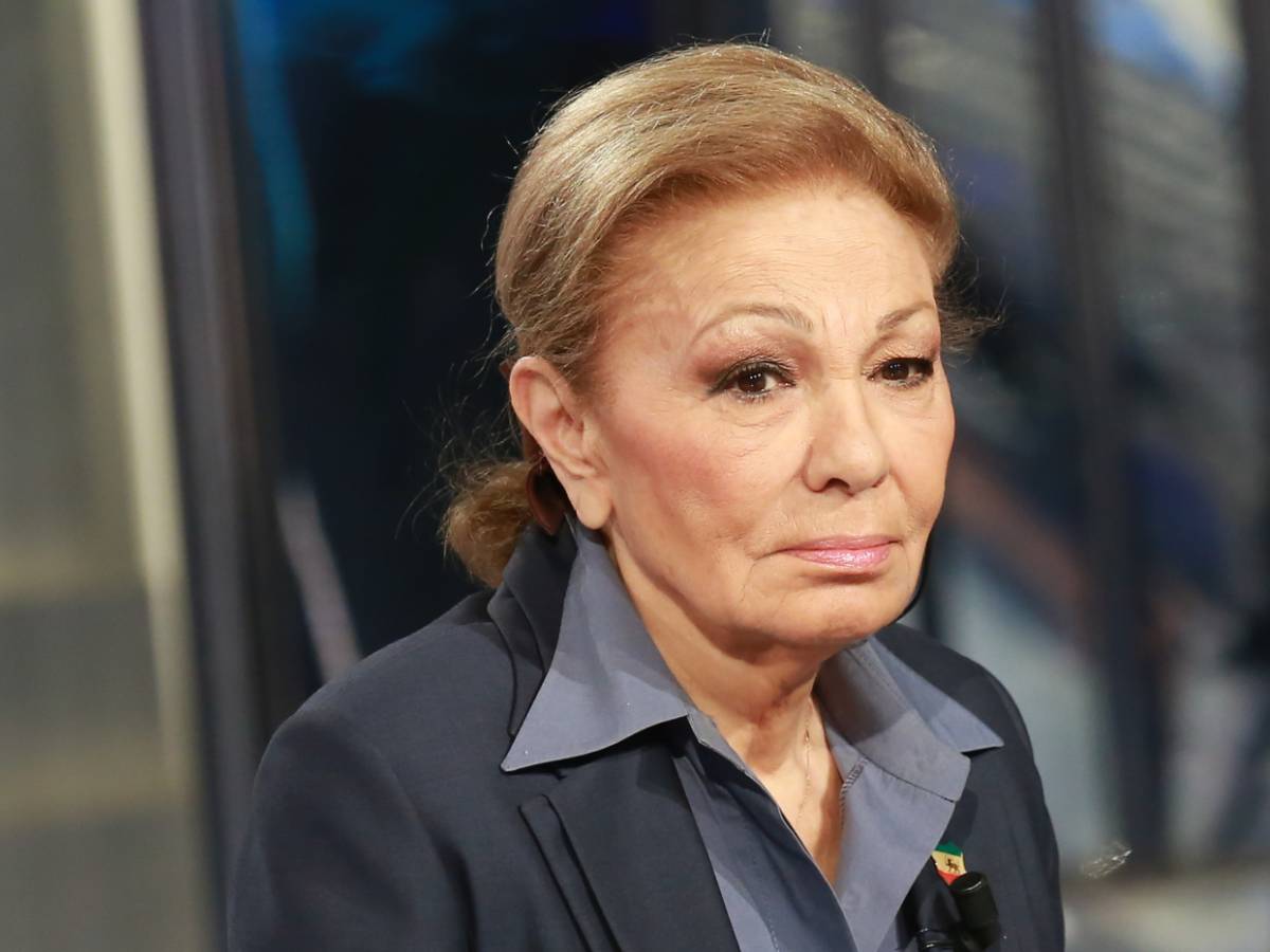 La luce trionferà sulle tenebre. Farah Diba e Reza Pahlavi dalla parte ...