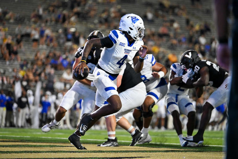 College QB TJ Finley transfers to his seventh different school