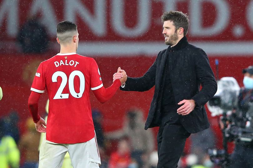 Huge problem and Kobbie Mainoo question - what Michael Carrick needs to ...