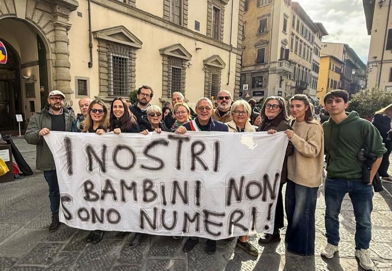 Accorpamento scuole. Sos da sindaci e famiglie: "Il futuro è incerto"
