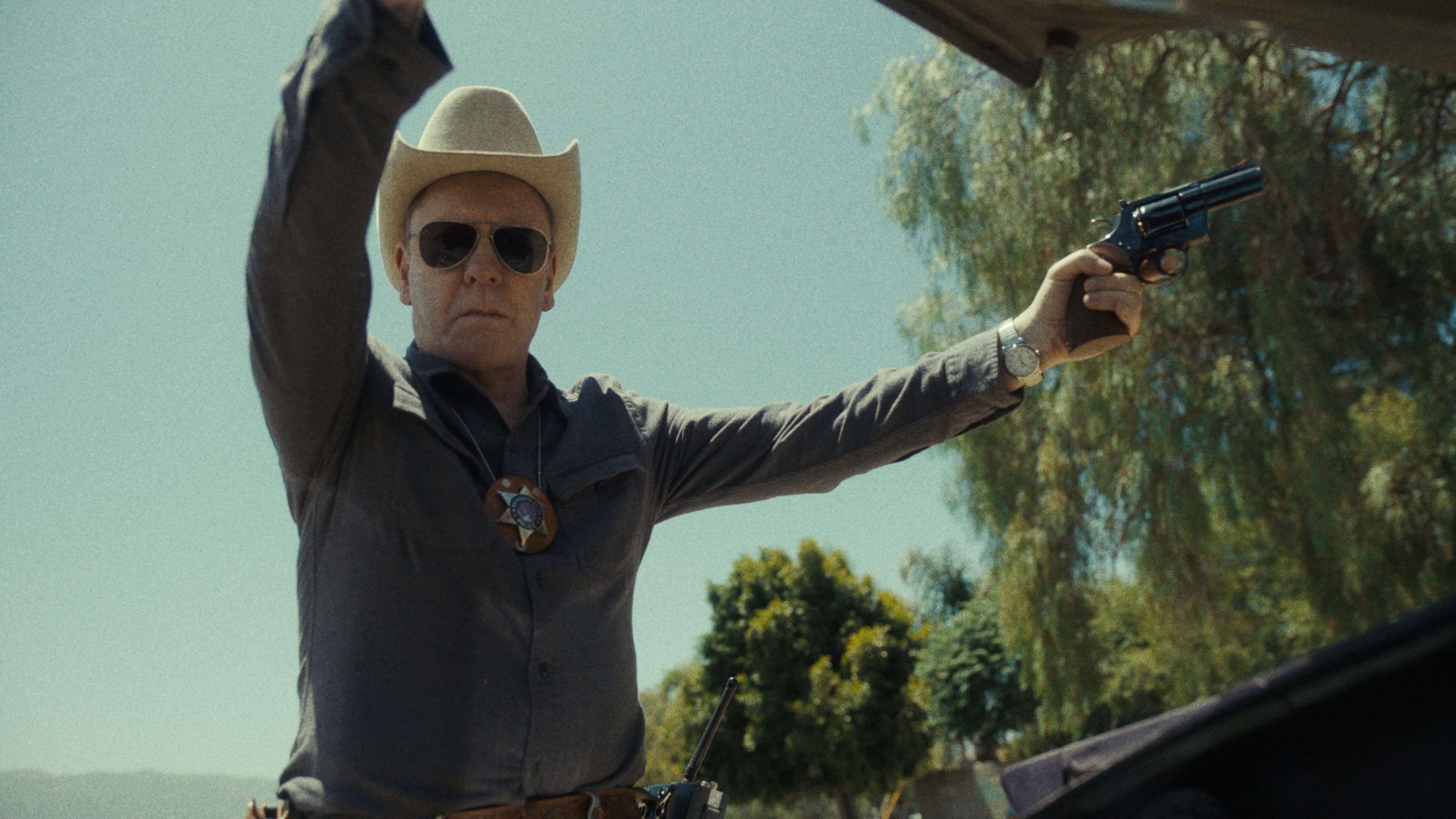 Kiefer Sutherland's New R-Rated Crime Thriller Is Now A Netflix ...