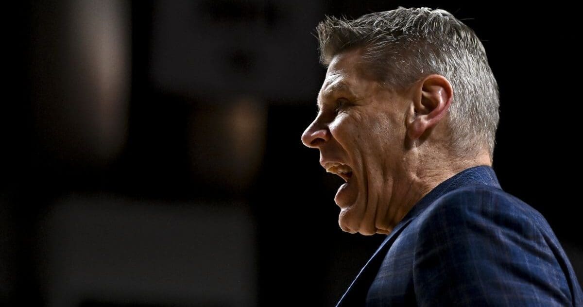 OU basketball cannot stop bleeding, thumped by Florida