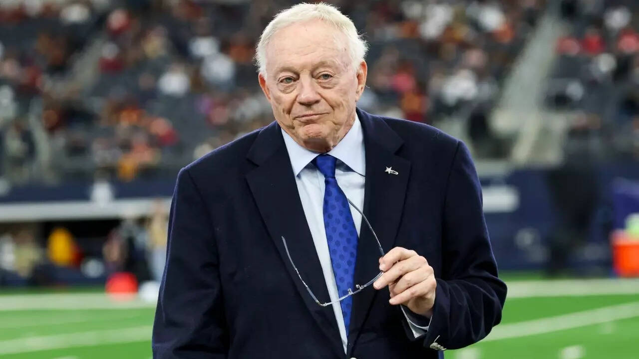 Jerry Jones under pressure to drop 17 Cowboys as Dallas prepares for ...