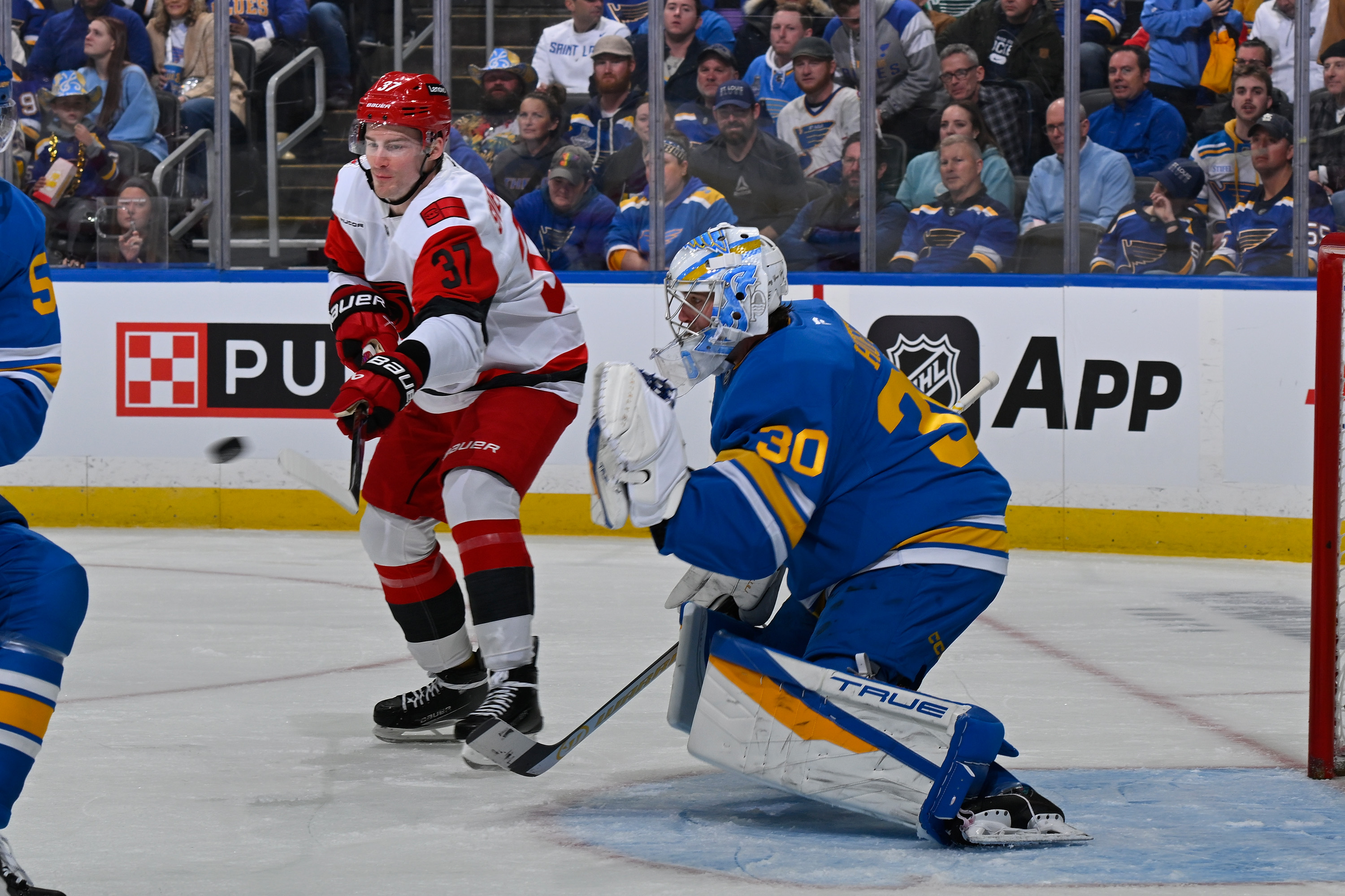 Blues 3, Hurricanes 0