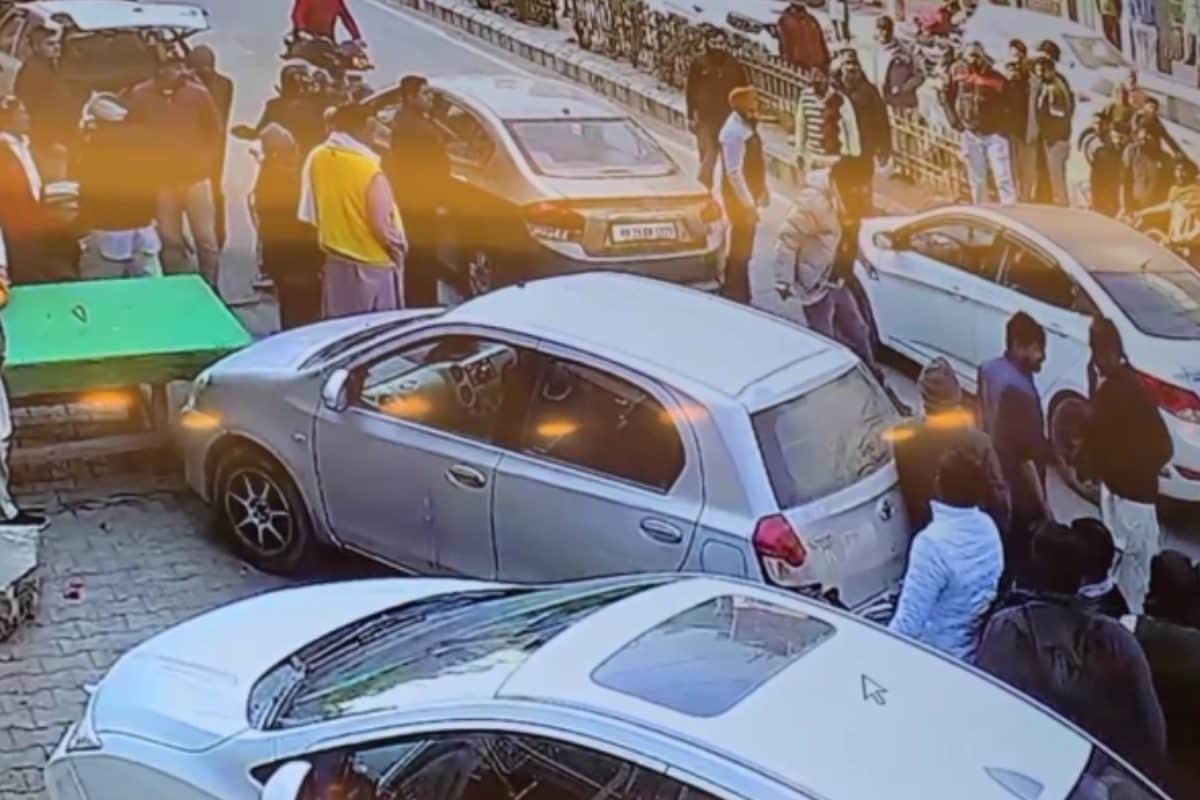 Haryana road rage: Car driver pulls out sword, smashes windows of ...