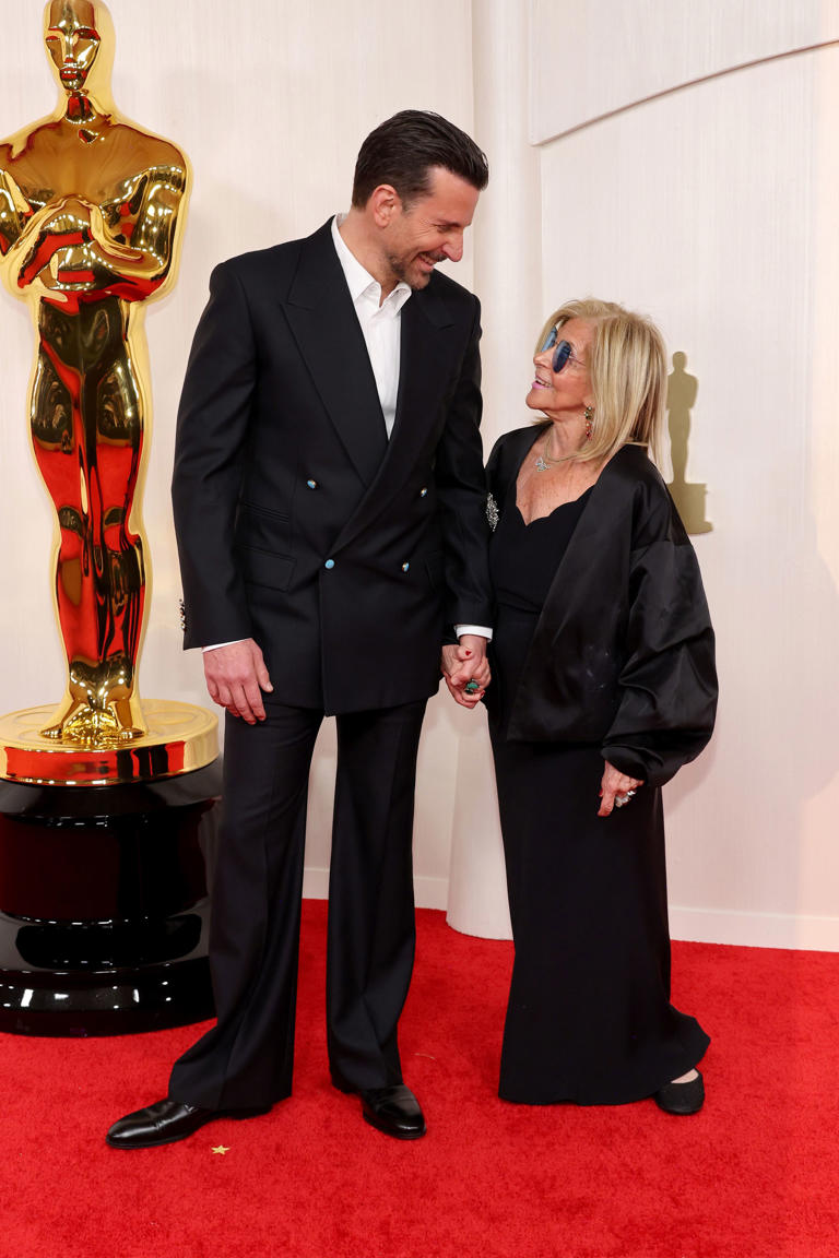 Quand les stars ramènent leurs parents sur le tapis rouge