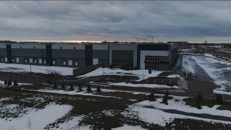 Vacant Woodbury warehouse isn't being sold to federal government for ...