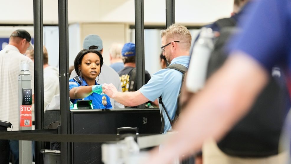 Virginia airports to impose fee for passengers without acceptable form ...