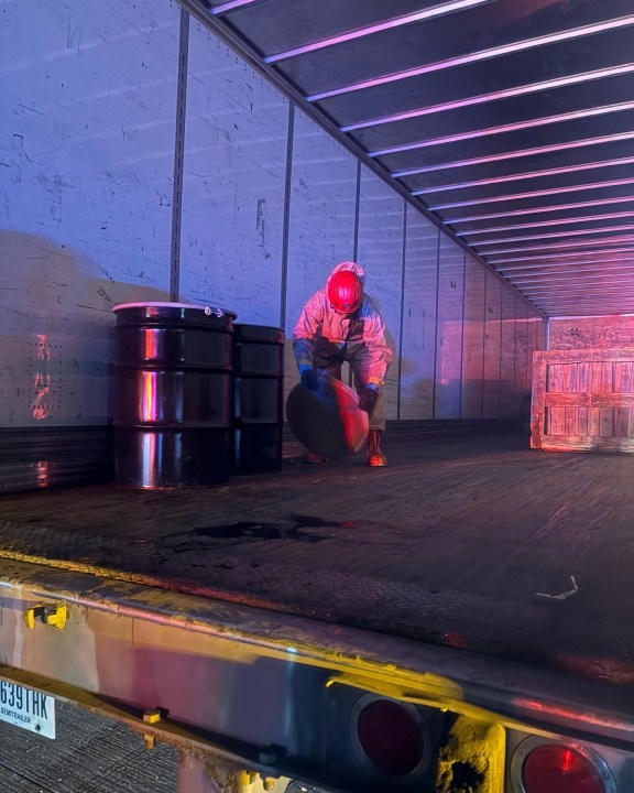 Battery acid spilled on Interstate 465 on west side of Indianapolis ...