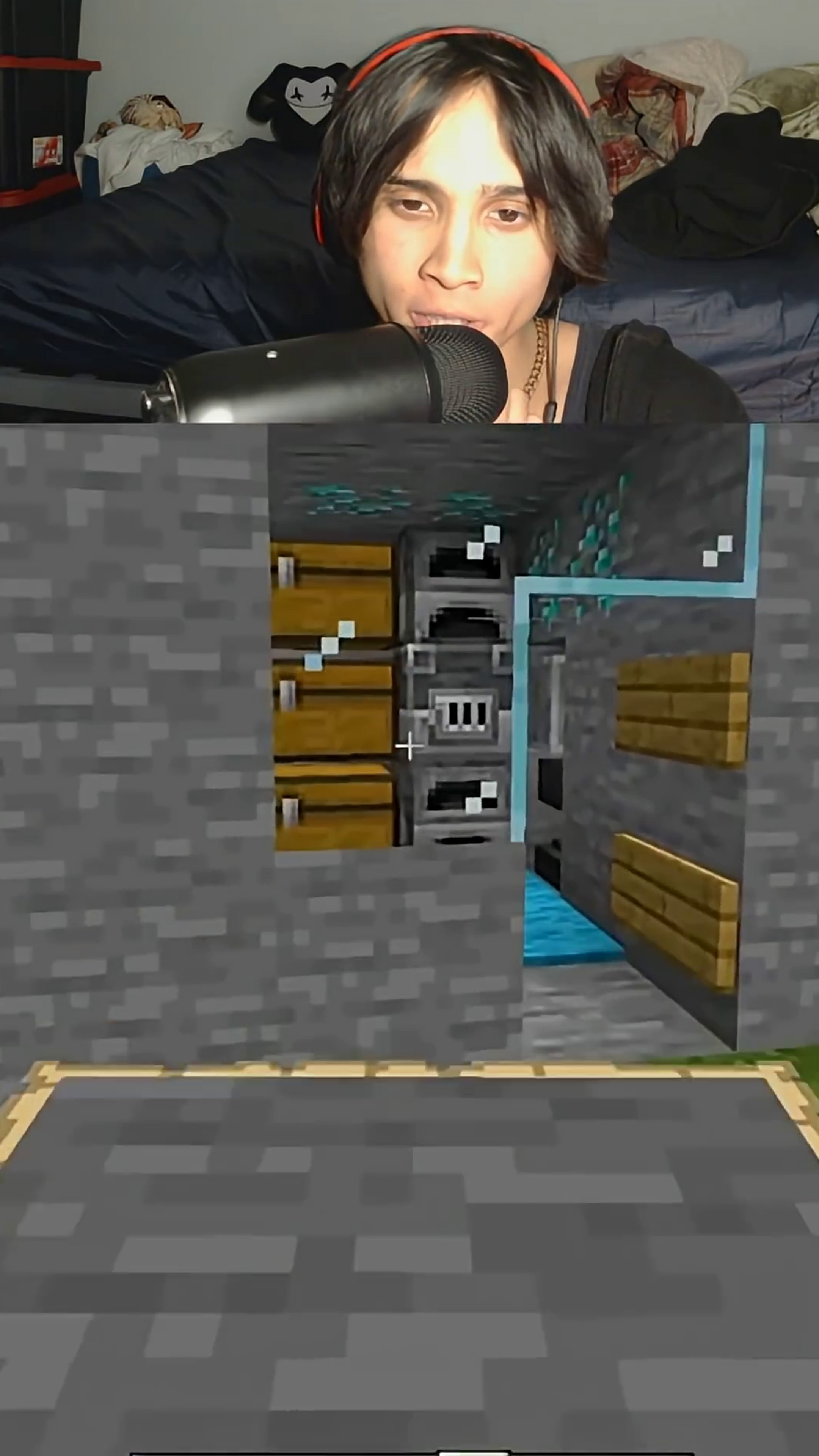 Secret living base in Minecraft