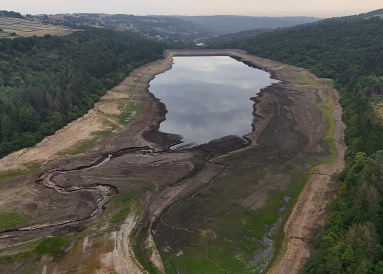 Scientists confirm 2025 as third hottest year on record as heat surge ...