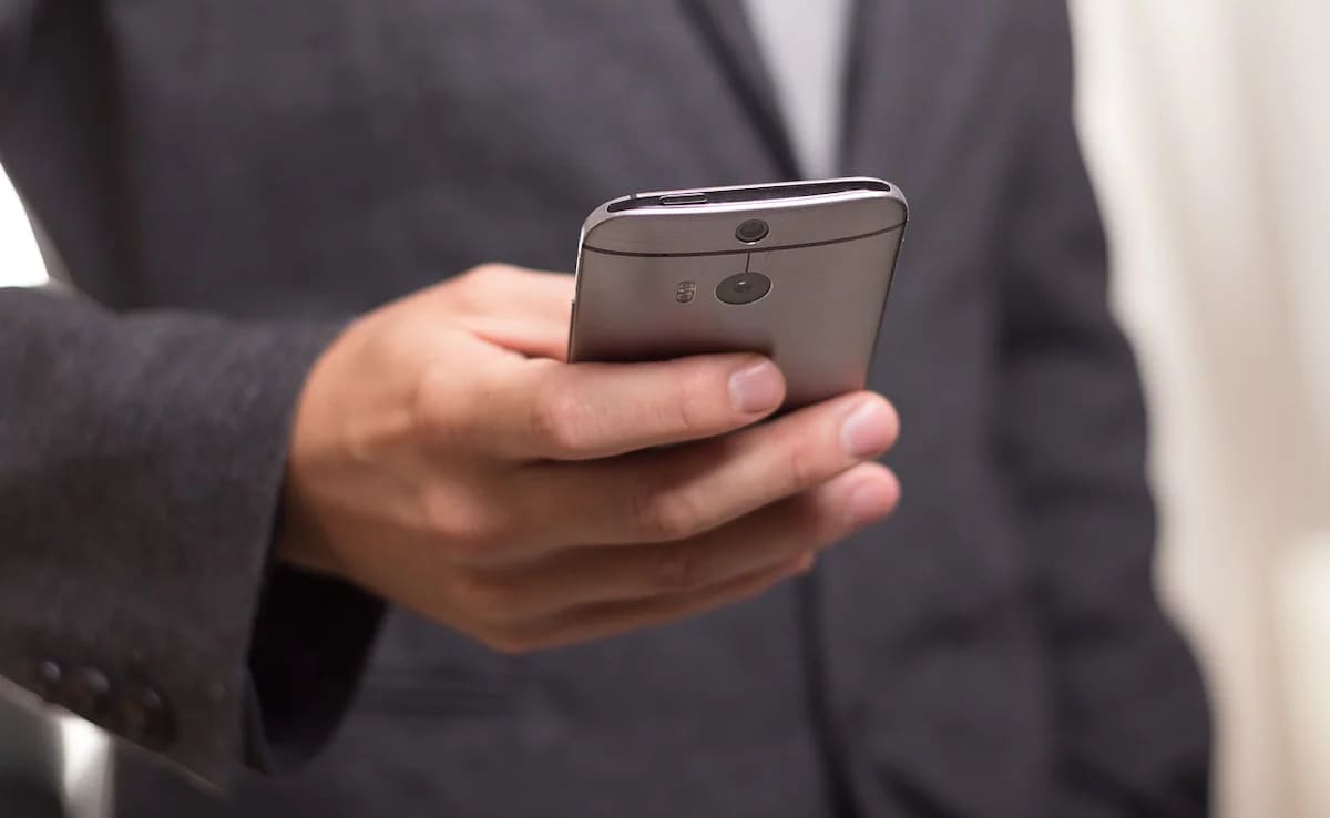 WhatsApp friendship costs UP man Rs 1.92 crore, another man poses as woman