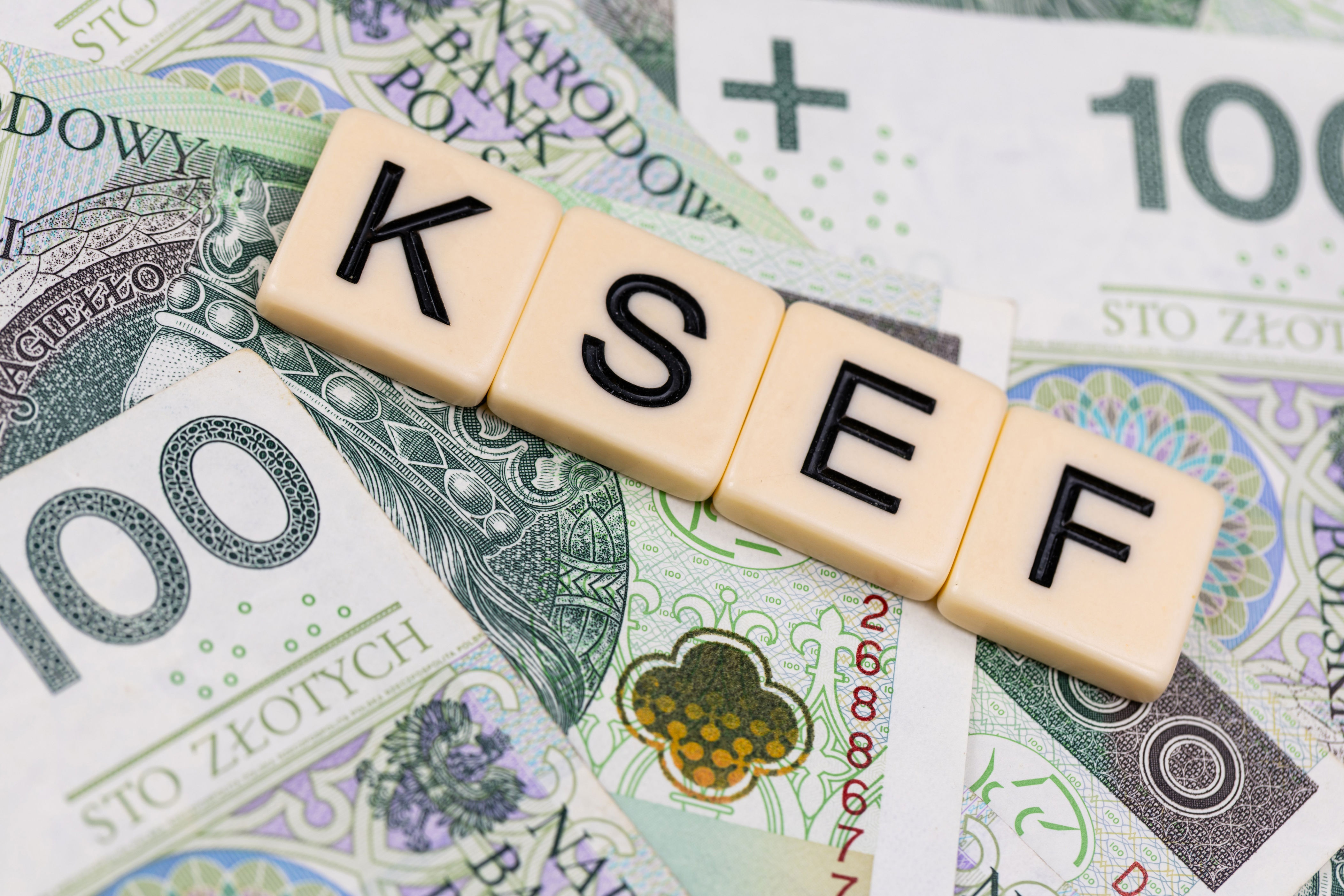 Przekroczysz limit sprzedaży o złotówkę, tracisz zwolnienie z KSeF