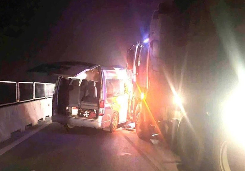 Tin mới vụ tai nạn liên hoàn trên cao tốc qua Thanh Hóa làm 4 người tử vong