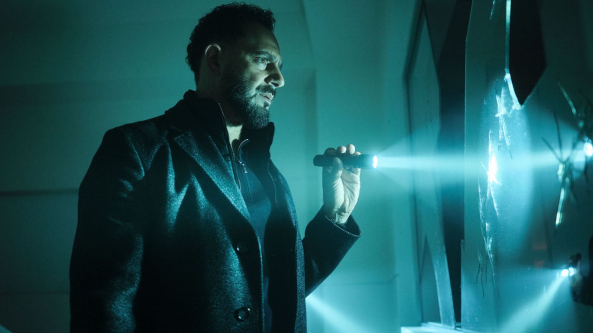 This underrated must-see action crime thriller is taking over streaming ...