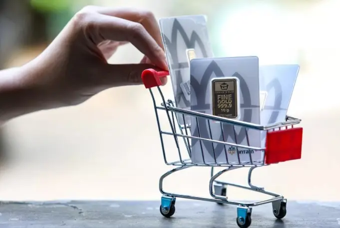 Hari ini, harga emas Antam naik Rp13.000 menjadi Rp 2.665.000 per gram