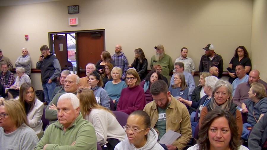 ‘There’s a reason people don’t live in the city’: Grassy Pond rallies ...