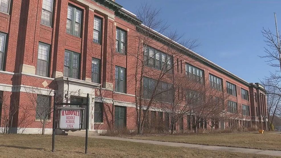 South Portland leaders reject plans to renovate old middle school into ...
