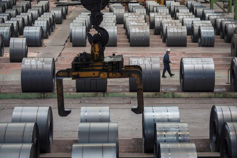 China's steel exports, iron ore imports hit record highs