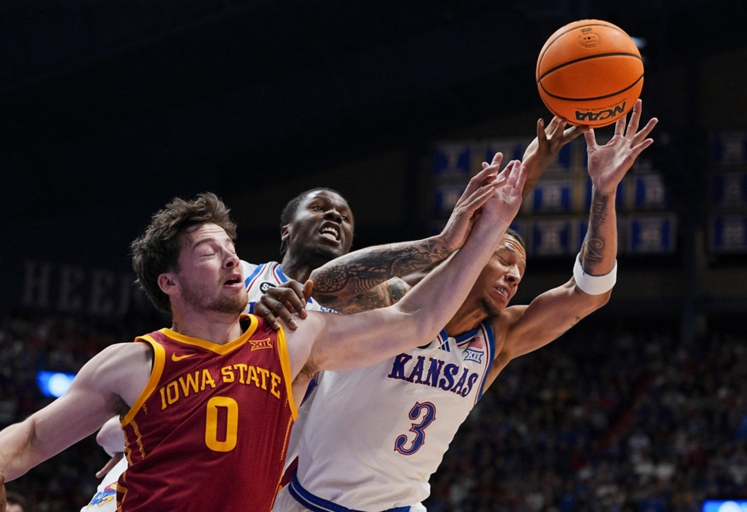 No. 2 Iowa State shocked by Kansas as 16-game win streak snapped