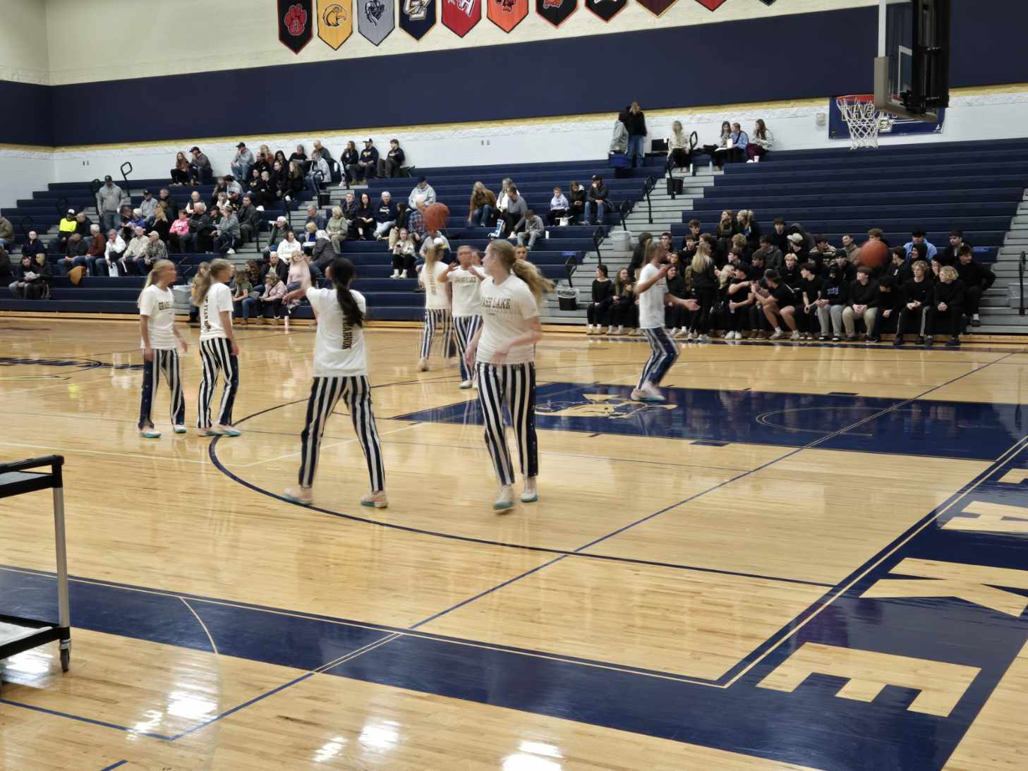 Defense fuels quick start for Grass Lake against Columbia Central