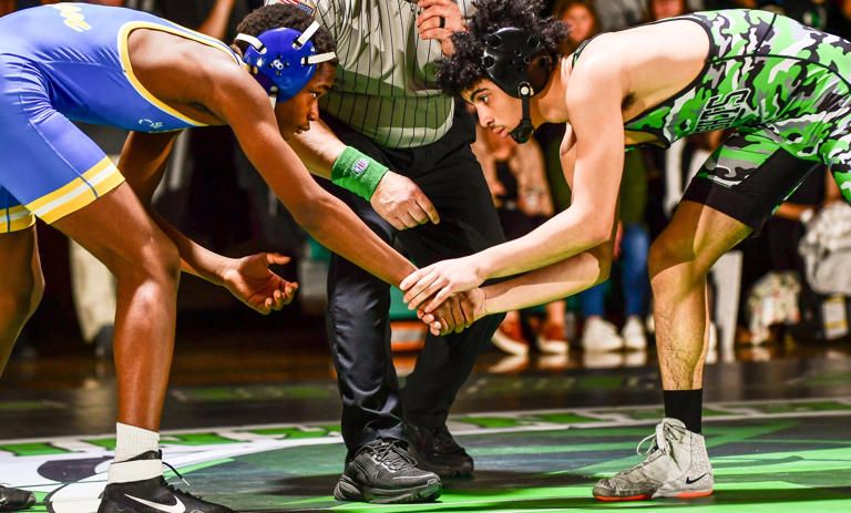 Pen Argyl seniors honor former coach in wrestling win over Wilson