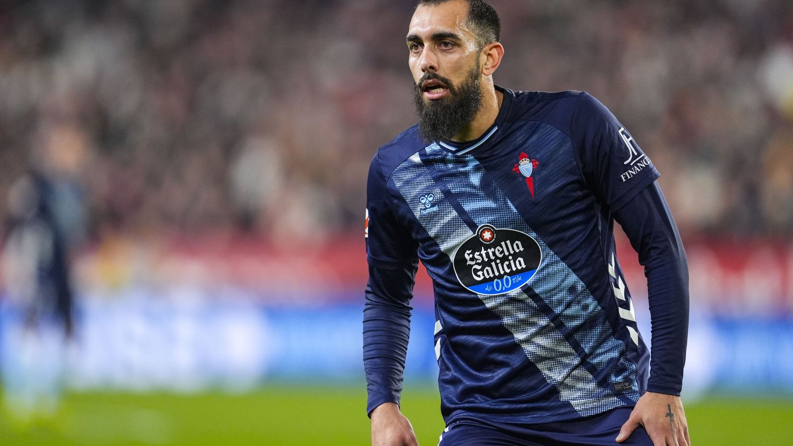 Borja Iglesias, tras los insultos de "mari*** de mierda": "Esto en el ...