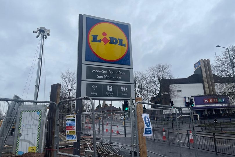 Lidl gives teasing update on new Birmingham store to open within weeks