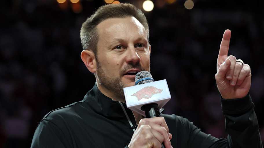 In-state QB Hank Hendrix reclassifies, enrolls early with Arkansas