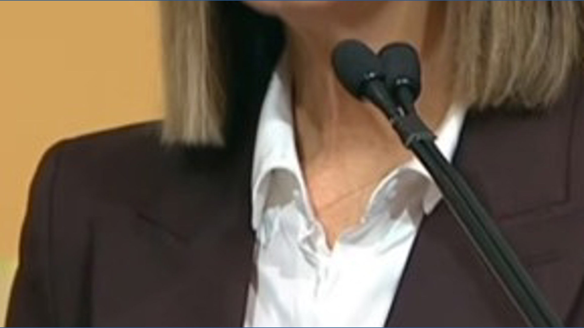 Gov. Reynolds discusses her bill to build upon school choice during ...