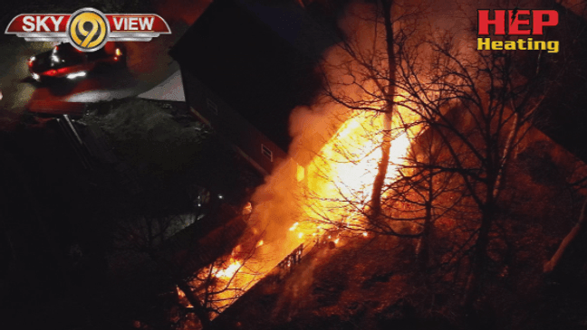 Early morning house fire breaks out in Middle Valley area