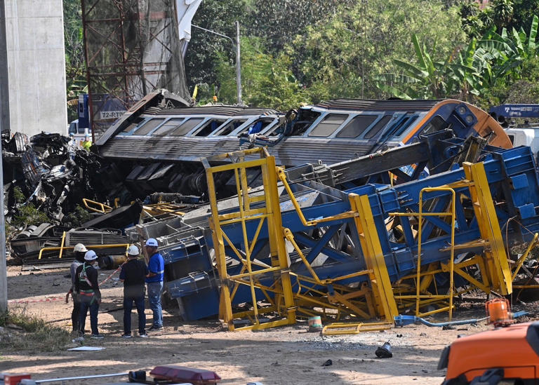 29 killed as crane collapses on to passenger train in Thailand